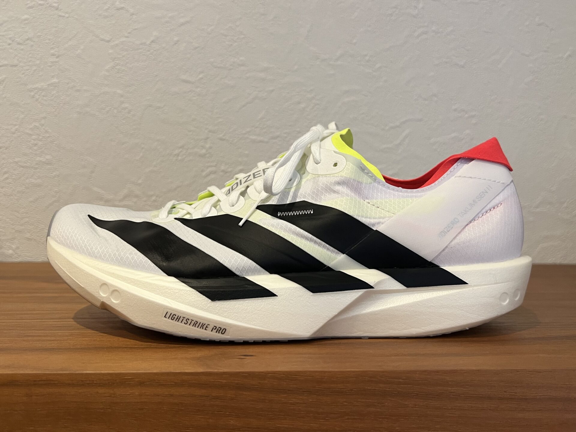 【タクミセン11】進化する軽量高速ランニングシューズ「ADIZERO TAKUMI SEN11」をレビュー！