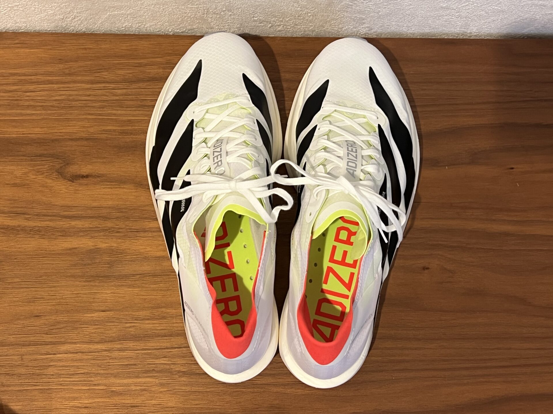 【タクミセン11】進化する軽量高速ランニングシューズ「ADIZERO TAKUMI SEN11」をレビュー！